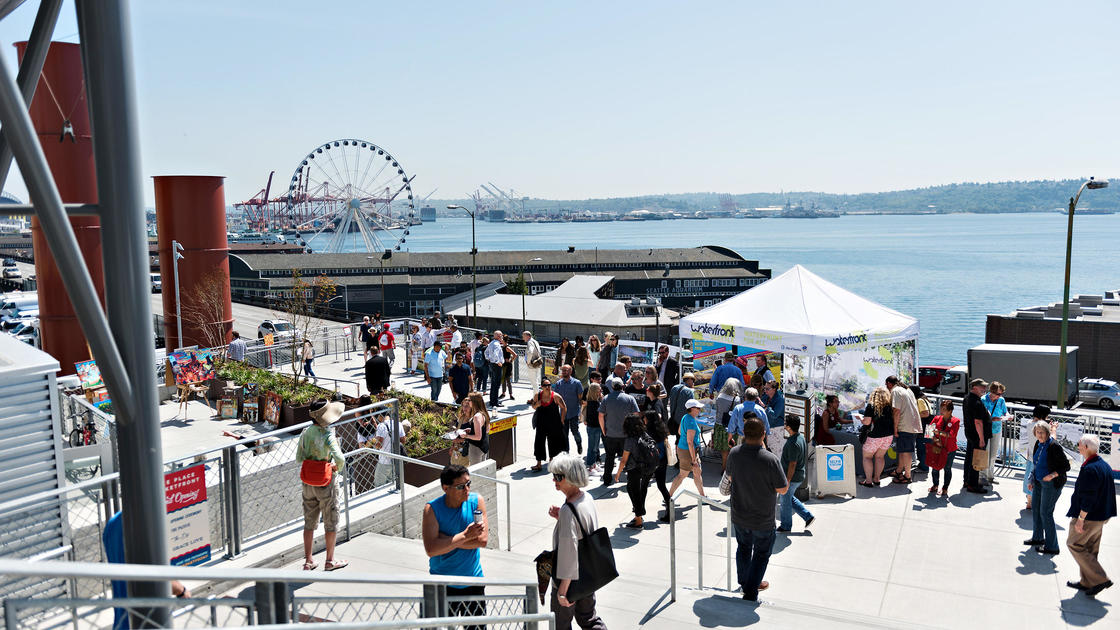 New Public Space Reinvigorates Seattle's Historic Pike Place Market ...