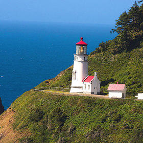 14 Must-See Lighthouses Around the U.S. | National Trust for Historic ...