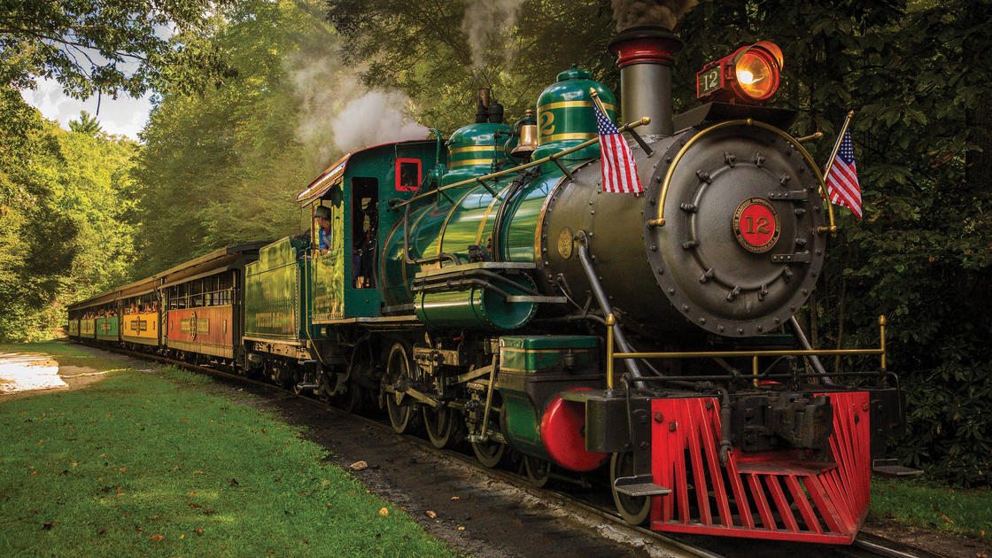 A 100-Year-Old North Carolina Steam Locomotive Keeps Chugging Along ...