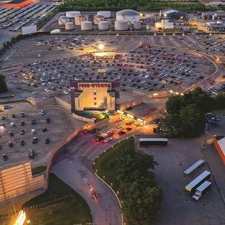 8 Drive-In Movie Theatres That Evoke the Golden Age of the Automobile ...