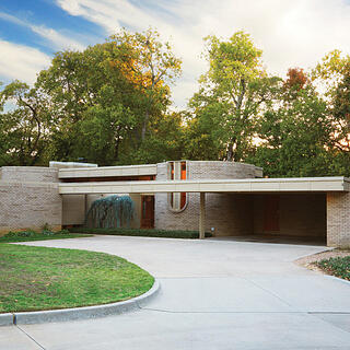 A Modernist House in Norman, Oklahoma, Connects to the Surrounding ...