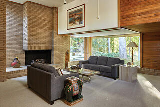 A Modernist House in Norman, Oklahoma, Connects to the Surrounding ...