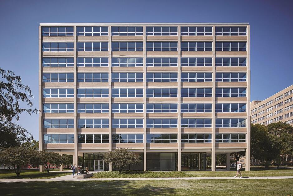 Modernist Magic: A Mies-Designed Residence Hall Comes Back to Life ...